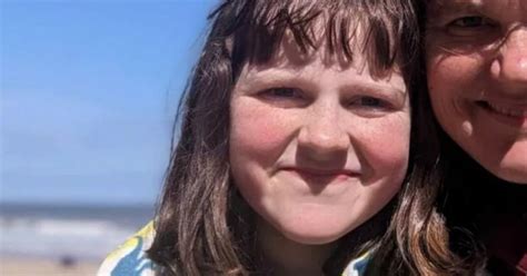 英 소녀 트림 못 하는 병 때문에 심각한 ‘이 문제 겪어