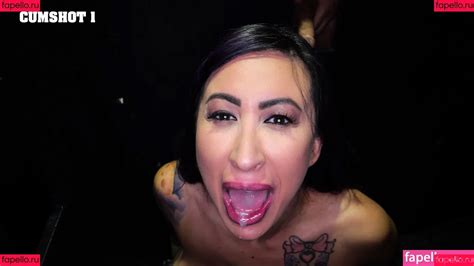 Leaks Nude Gloryhole Secrets Onlyfans Photo Gallery Manyvids Pics