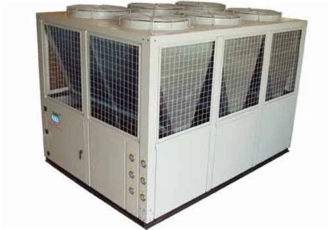 Dry Cool Capacity 40 Tr Multi Compressor Air Cooled Scroll Chiller For Industrial Use At