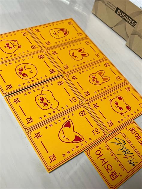 스트레이키즈 부적 포카 스키즈 부적 포카 스키즈 비공굿 최애부적 취미 게임 음반 당근 중고거래