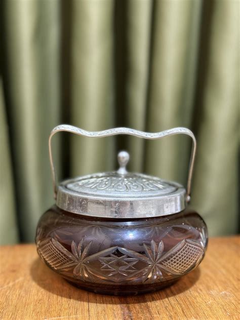 ანტიკვარიატის სამყარო Added A ანტიკვარიატის სამყარო