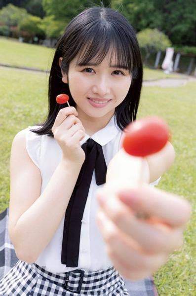 先輩おちてたのあげる 学生服へのボケ 100133298 ボケて（bokete）