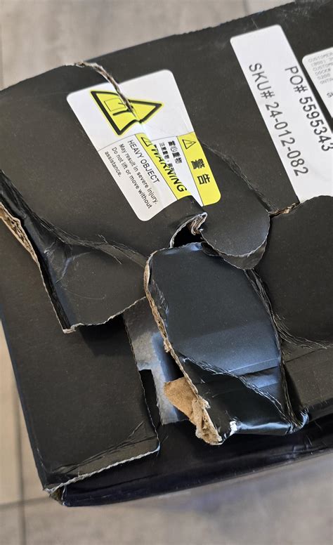 Fo32u2p Box Damage R OLED Gaming