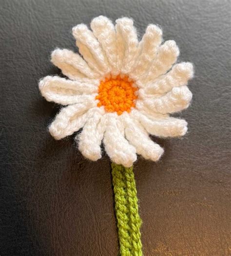 Flower Crochet Bookmark Free Beginner Friendly Pattern