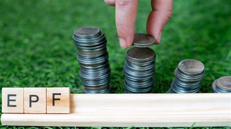 Epf How Can I Calculate My Epf Amount Epf Calculator Retirement Epf Maturity Calculator Pf