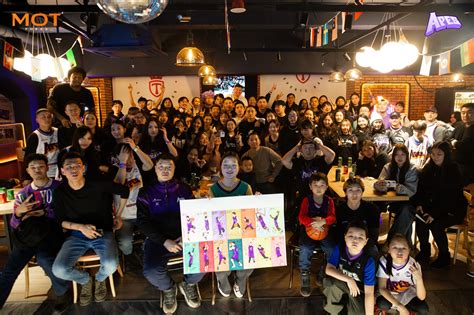 Sg Sunday Fanday Funday Багийн 6дах тоглогчид болсон үнэнч хөгжөөн дэмжигч нартаа хүрэлцэн ирж