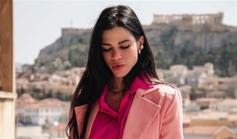 Δάφνη Καραβοκύρη Η μητέρα μου νόσησε με καρκίνο και το αλκοόλ ήταν η σανίδα σωτηρίας της