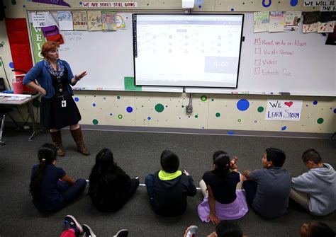 Classdojo Gives A High Tech Twist On The Teachers Classic Gold Star