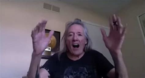 James était Un être Humain Merveilleux Un Musicien Hors Pair Et Un Père De Famille Aimant