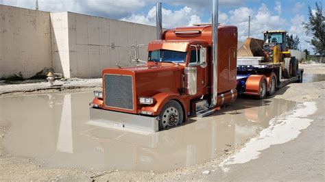 Застрял в луже Дороги в США Простили штраф Youtube