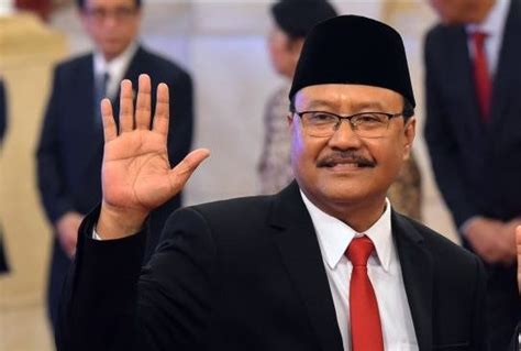 Resmi Jabat Mensos Gus Ipul Kembali Jadi Menteri Setelah 20 Tahun Ini Profilnya Quarta