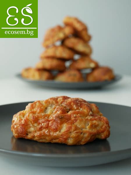 Питки с бяло брашно сирене и маслини