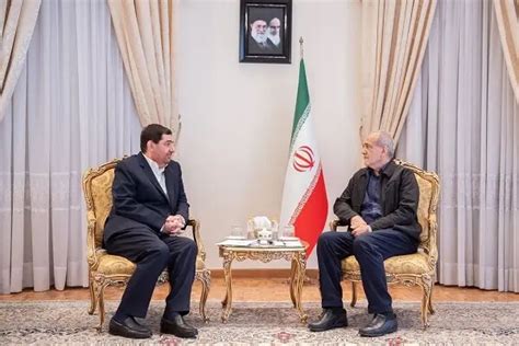 دیدار و گفت‌وگوی امروز پزشکیان و مخبر درباره چه بود؟ عکس