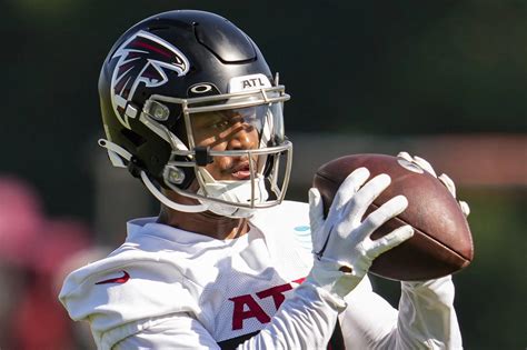 Clarity Should Be Coming To The Falcons Wide Receiver Depth Chart Soon