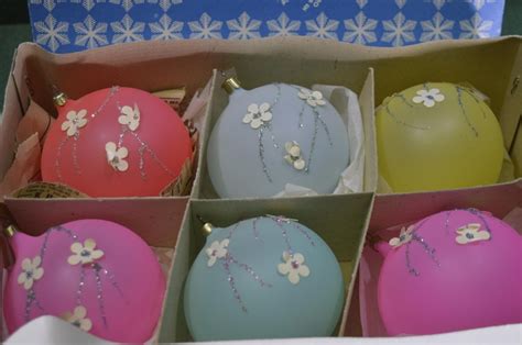 Купить Набор елочных украшений Шары Нежность Стекло Матовые 6 шт в коробке СССР в