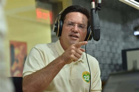 “roma Crítica Velha Política Da Perseguição Praticada Por Acm Neto E