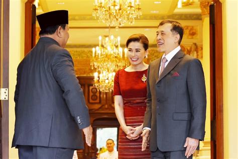 คนรัก คนรัก พลโทหญิง เจ้าคุณพระสินีนาถ พิลาสกัลยาณี