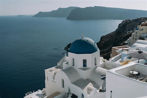 건물 건축 경치 좋은 풍경 관광 교회 그리스 그리스 건축 그리스 섬 그림 같은 남에게 해 낭만적 인 도주 낭만적인 탈출 등대 언덕 맑은 날 바다