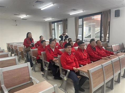 公共管理学院校友一行来校参观 中国地质大学未来城校区管理办公室