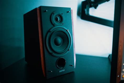 How To Fix Static Noise Out Of Your Speakers RecordSoundPro