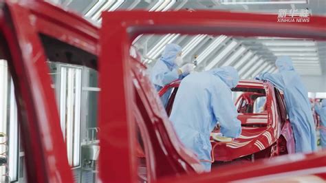 1至11月我国新能源汽车新车销量达到汽车新车总销量的403凤凰网资讯凤凰网