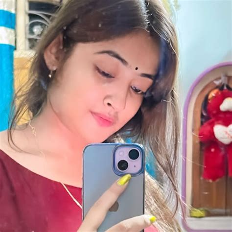 r ï ñ k ü l ø v é s ū m ñ rinku basak threads say more