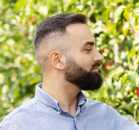 Short Boxed Beard