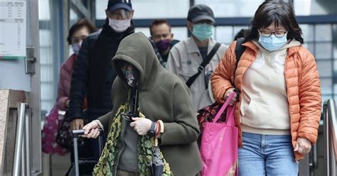 寒流強襲宜花地區白天最高僅14度，台南以北局部低溫探10度以下；宜蘭太平山下瑞雪，遊客喜迎銀色冬至 Tnl The News Lens 關鍵評論網
