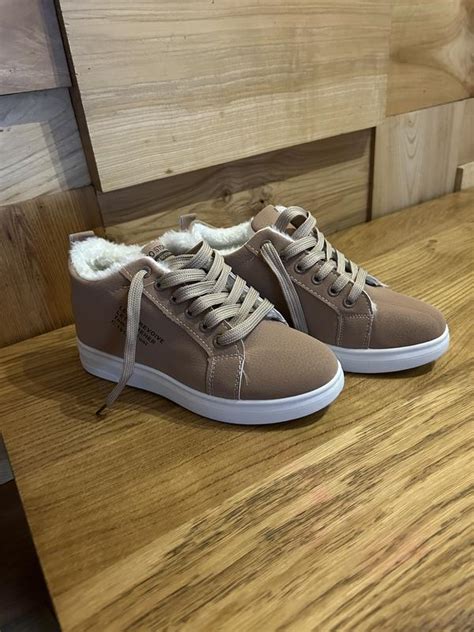 Утеплені кеди — ціна 490 грн у каталозі Кеди Купити жіночі речі за доступною ціною на Шафі