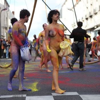 Naked Protesters Phun Org Forum