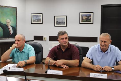 ზუგდიდის 🔹დღეს ზუგდიდის მუნიციპალიტეტის საკრებულოს რიგგარეშე სხდომა გაიმართა სხდომაზე დღის