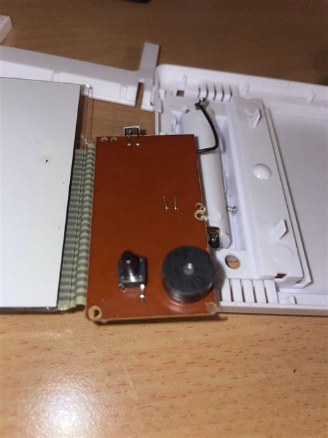 Anyone Know If Its Possible To Take Out The Thermometer And Humidity Sensor And Use It With