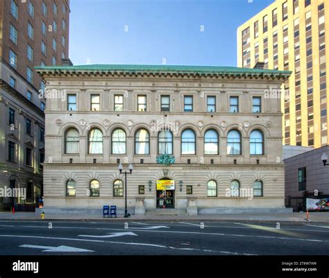 Newark Nj Us Nov 12 2023 View Of The Fourstory Italian