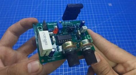 Как быстро проверить микросхему Тестер микросхем Ne555 своими руками Смотреть онлайн в