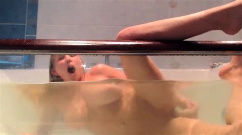 Underwater Toy Play Eporner