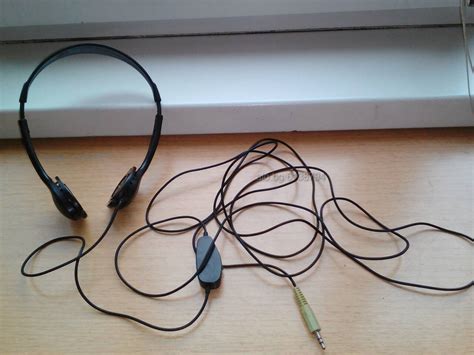 продавам стар модел слушалки за компютър и телефон Части Аксесоари София Отдавна са к