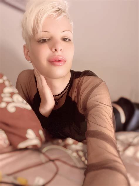 Whats Your Favorite Color 👅 R Fempark