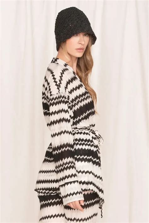 Moki B Kimono Chevron You Store