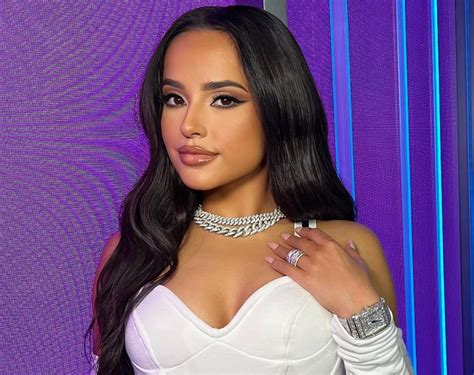Dijo Que S Becky G Se Compromete Con Su Novio Metro Puerto Rico