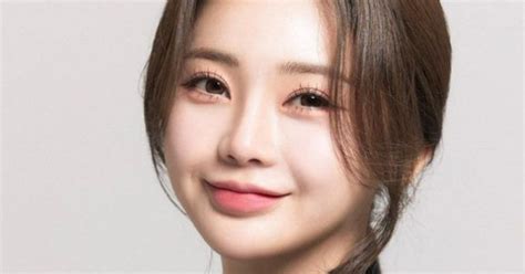 전 소속사 홍지윤 전속계약 종료 아냐vs현 소속사 법적 문제 없어