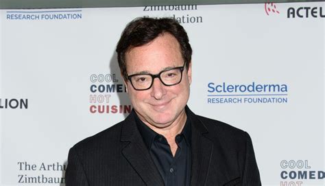 Jeff Ross Jim Carrey John Stamos And More Pay Tribute To Bob Saget
