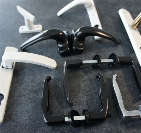 Πόμολα Ιωάννης Καράμπαλης και ΣΙΑ Ο Ε Εμπορία Μετάλλων και Ειδών Δόμησης Σίδερα