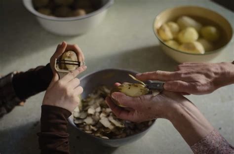 [김용길의 영화산책] ‘말없는 소녀의 짧고도 찬란한 여름…클레이 키건 원작 ‘맡겨진 소녀 아시아엔 The Asian