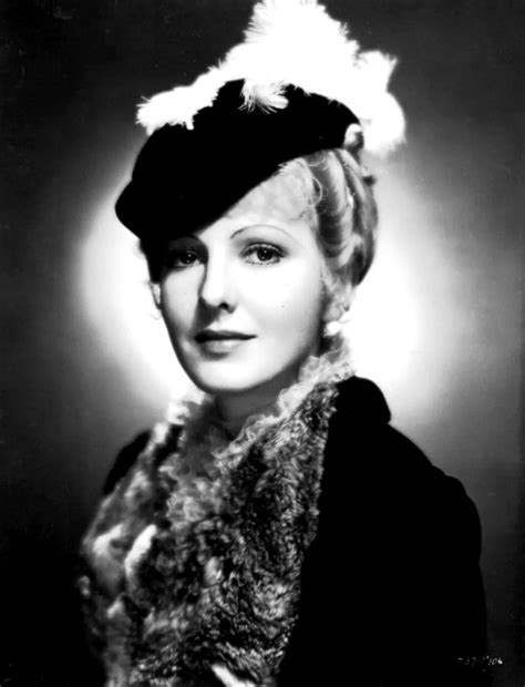 35 Stunning Portraits Of A Young And Beautiful Jean Arthur In The 1930s