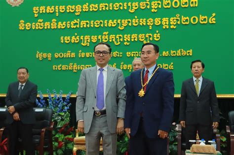 ឯកឧត្តមឧបនាយករដ្ឋមន្ត្រីប្រចាំការ វង្សី វិស្សុត ណែនាំក្រុមប្រឹក្សាអ្នកច្បាប់ គោរពវិន័យការងារ