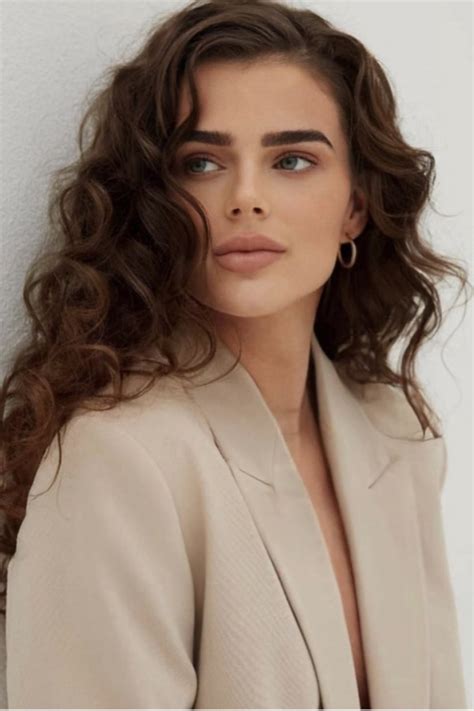 Women Dianne Bullet Models