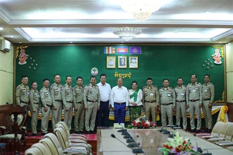 លោក ឧត្តមសេនីយ៍ទោ សិទ្ធិ ឡោះ អញ្ជើញសួរសុខទុក្ខ ថ្នាក់ដឹកនាំខេត្ត