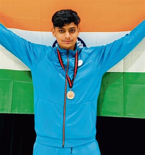 Fencer Mohit Bhatt Wins Commonwealth Bronze Medal The Tribune