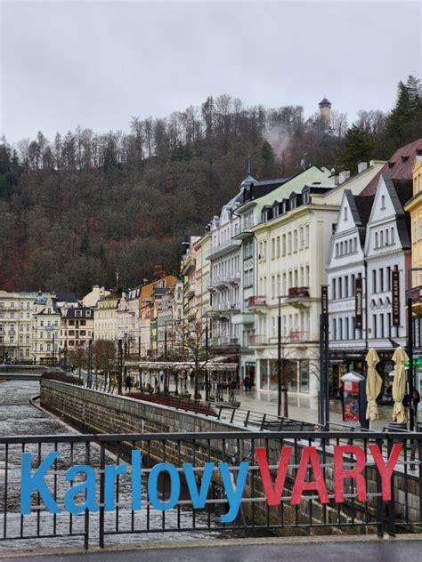 체코 카를로비 바리 마시는 온천수와 국제영화제로 유명한 체코 최고의 온천 휴양지 카를로비바리 네이버 블로그