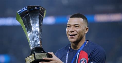 레알행 합의 가짜 뉴스라는 음바페 영입 희망 생긴 리버풀…살라는 어쩌나